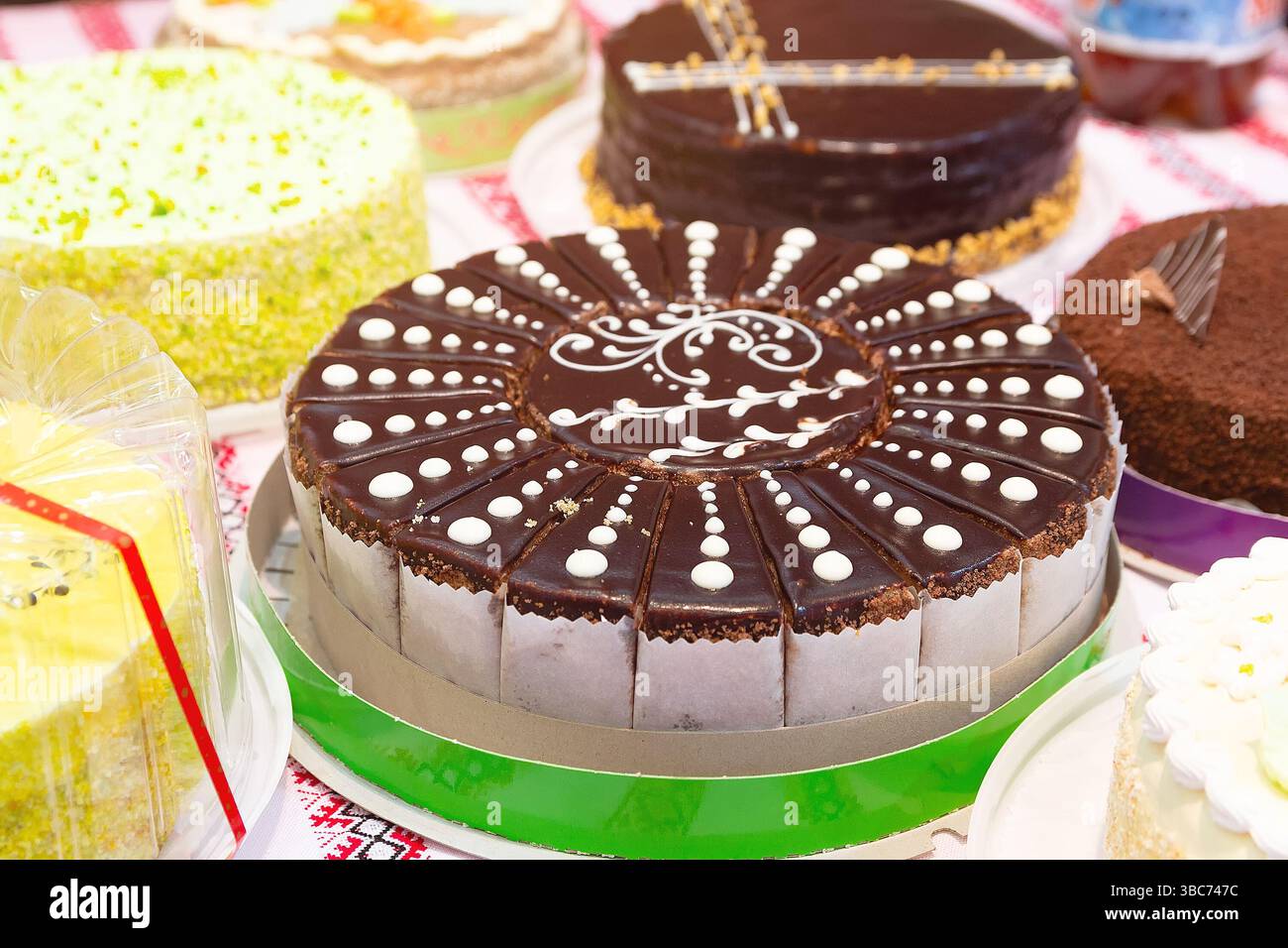 Beautiful cakes on display at market. Food Stock Photo - Alamy
