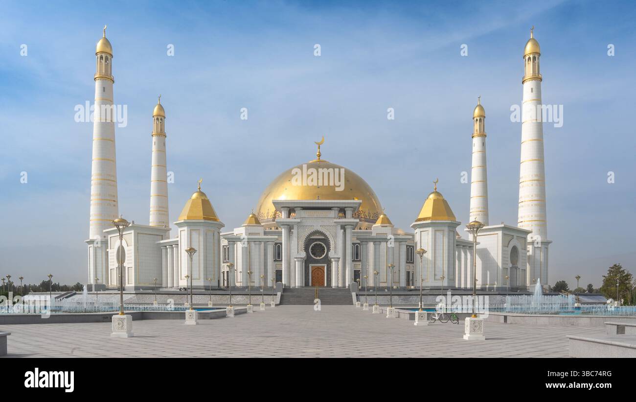 Ashgabat, Turkmenistan, Turkmenbashi Rukh Mosque — one of the largest ...