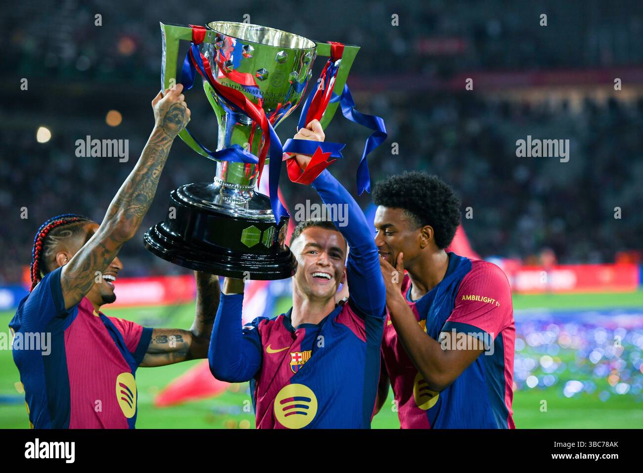 Barcelona, Esp. 18th May, 2025. FC BARCELONA vs VILLAREAL CF May 18 ...