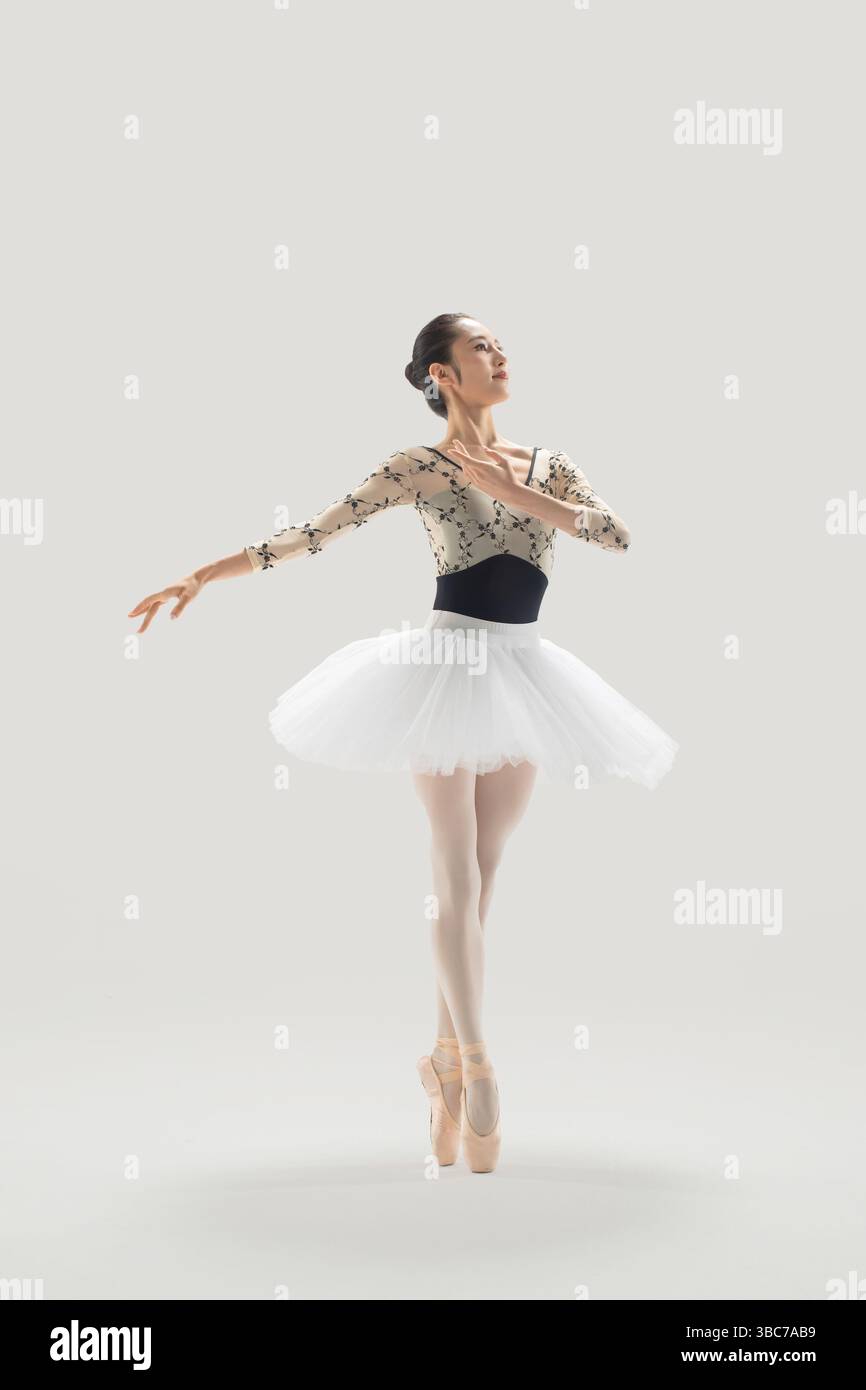 a ballet dancer performing continuous basic movements on tiptoe Stock ...