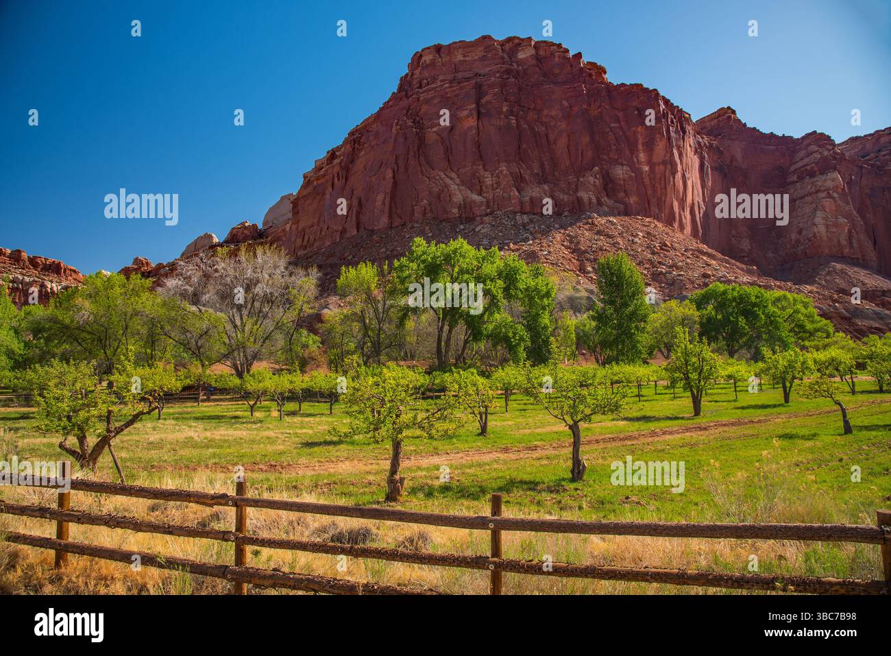 The beautiful and unique community of Fruita Utah. A pioneer community ...