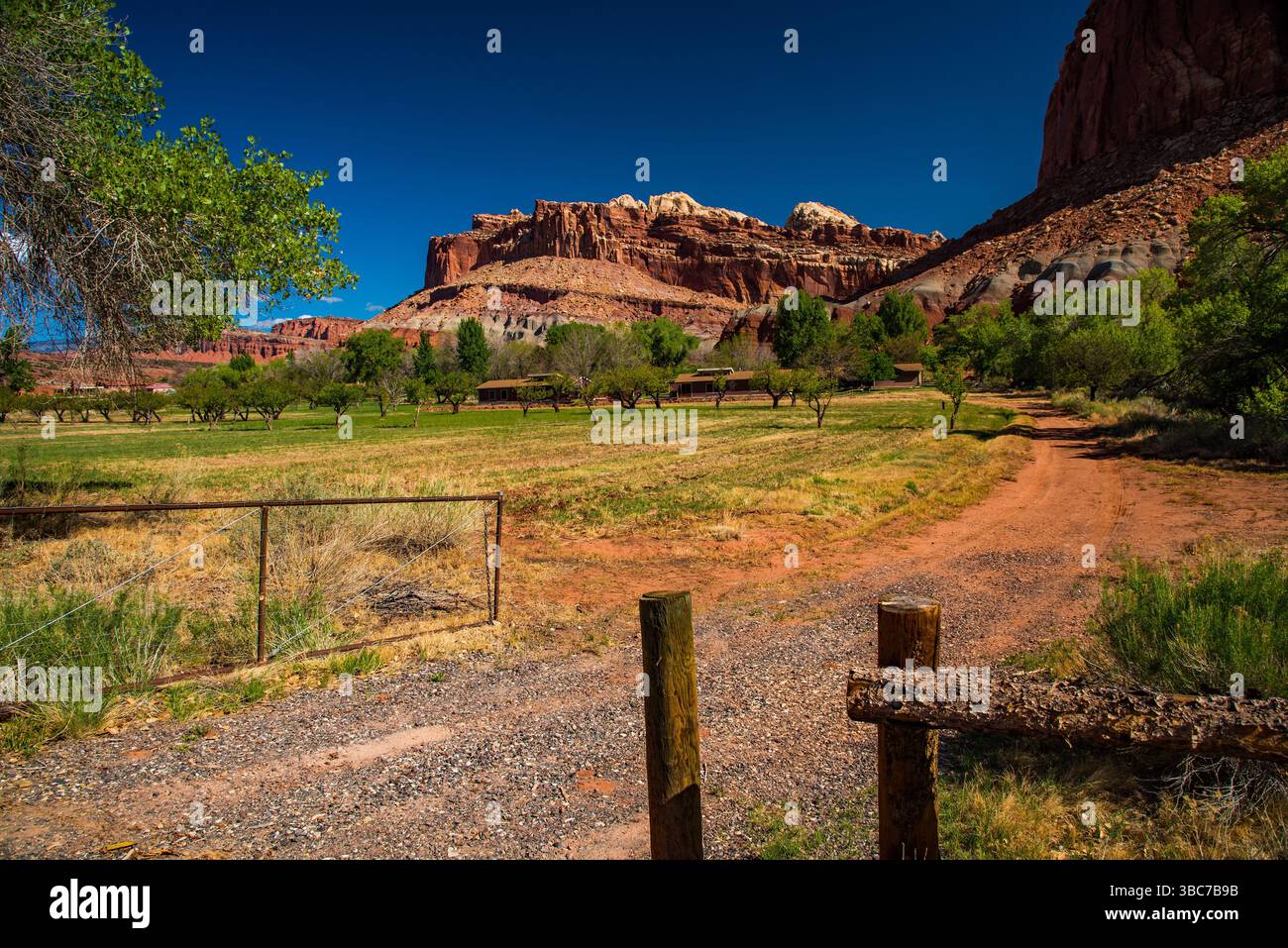 The beautiful and unique community of Fruita Utah. A pioneer community ...