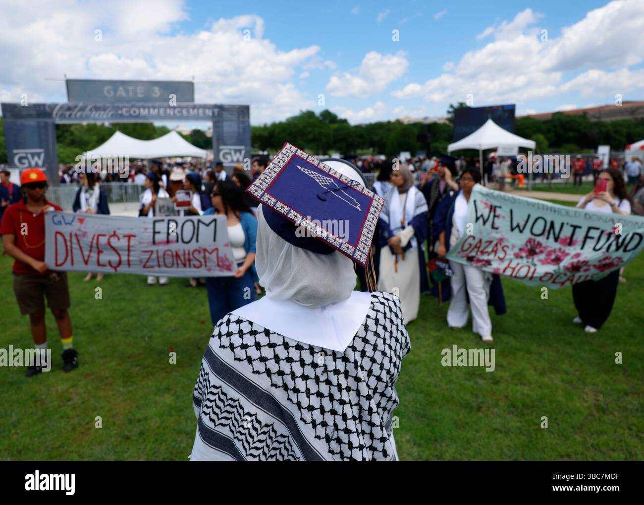 Institutional divestment hi-res stock photography and images - Alamy