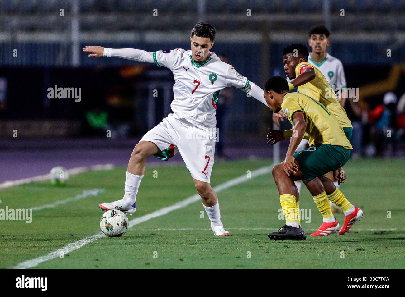 Cairo, Egypt. 18th May, 2025. Othmane Maamma (L) of Morocco competes ...