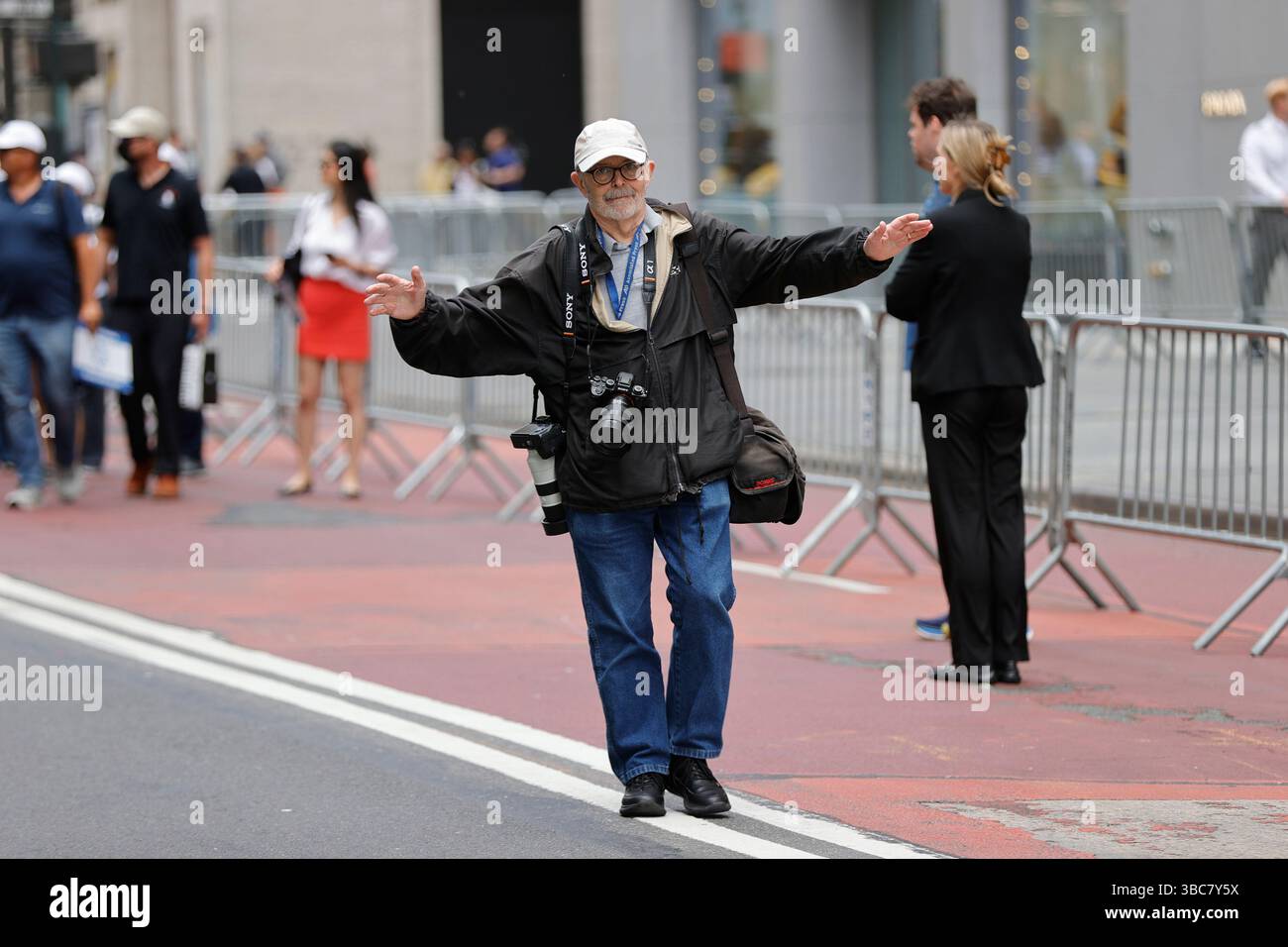 NEW YORK, NEW YORK - MAY 18, 2025: Photographer Richard Drew (911 "The ...