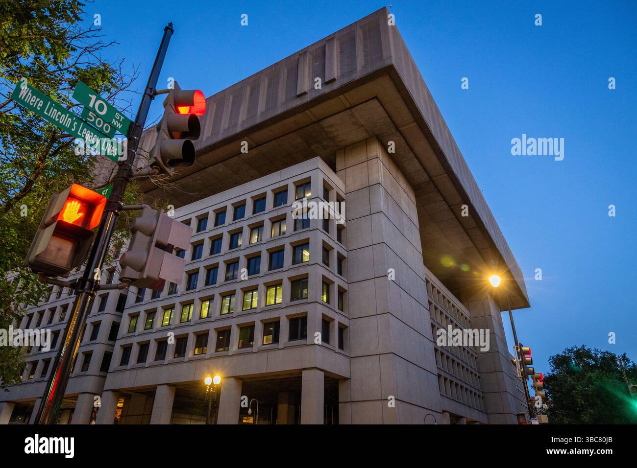 Washington, District Of Columbia, USA. 18th May, 2025. May 18, 2025 ...