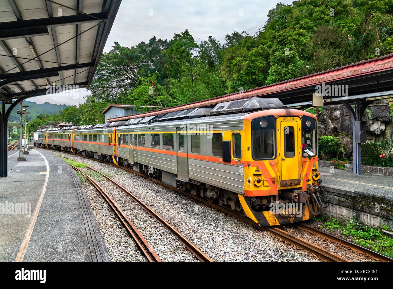 Regional setting china hi-res stock photography and images - Alamy