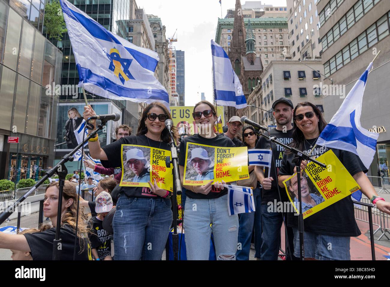 New York, USA. 18th May, 2025. Atmosphere during Israeli Day parade on ...