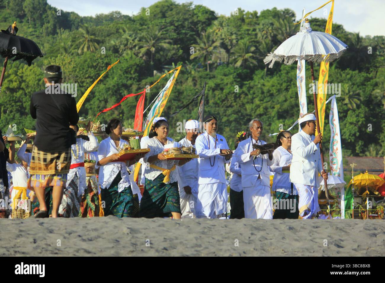 Hindu religious leaders lead religious rituals ahead of Nyepi holiday ...