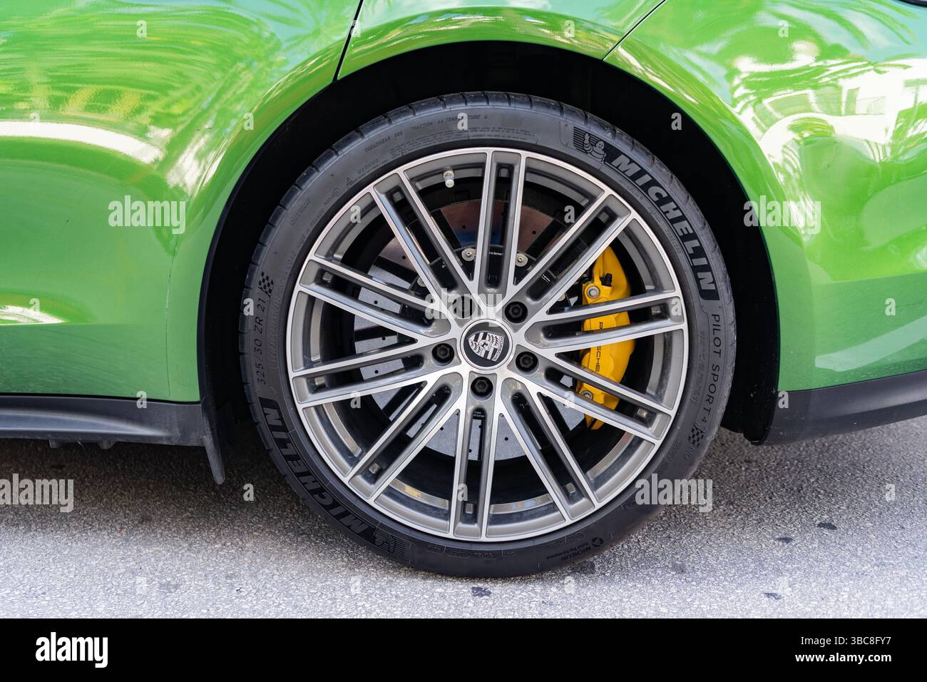 Miami, Florida, USA - December 20, 2024: Porsche Panamera 2019 Gran ...