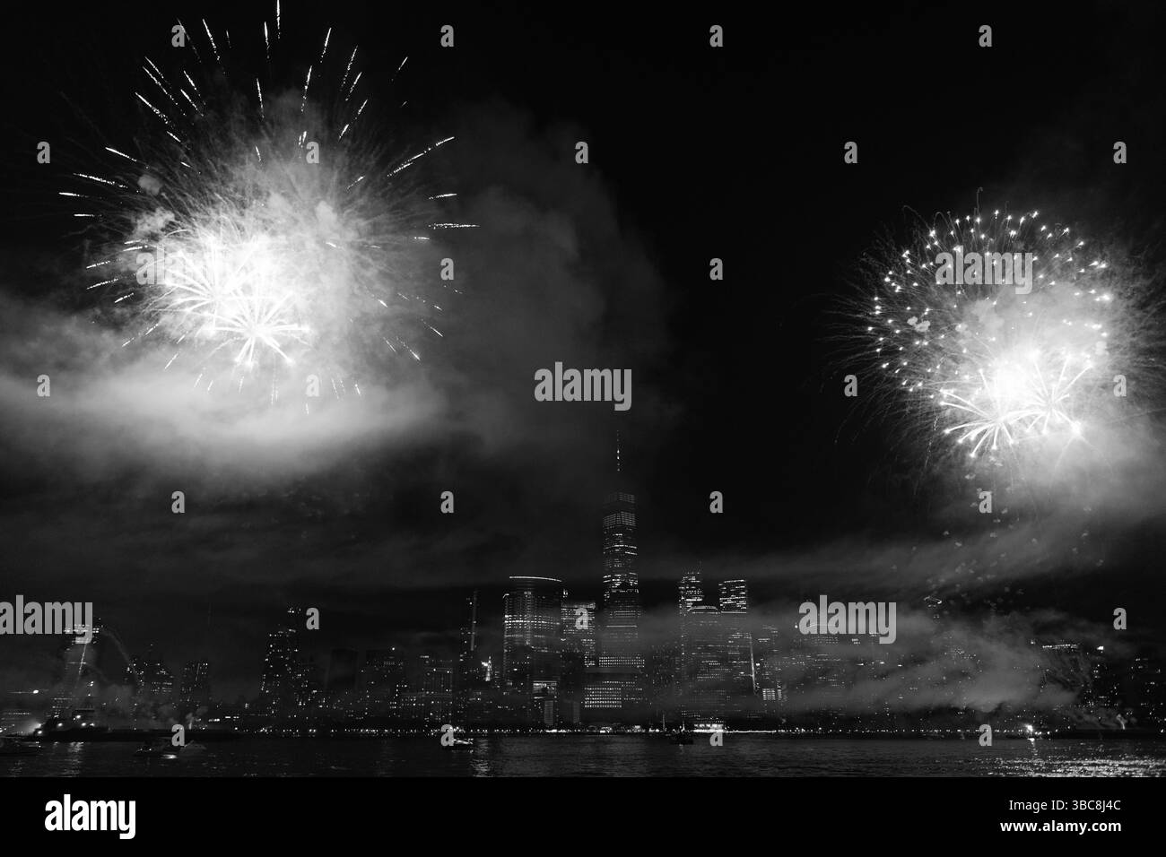 New York Manhattan fireworks. New York Fireworks over Manhattan. New ...
