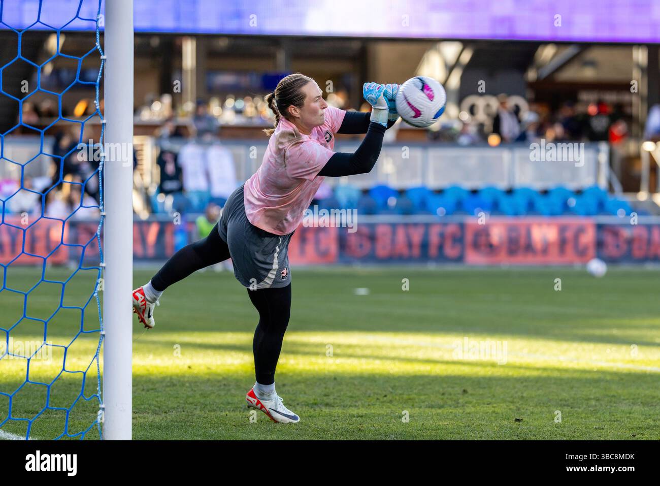 SAN JOSE, CA - MAY 17: Angelina Anderson #19 of Angel City FC warms up ...