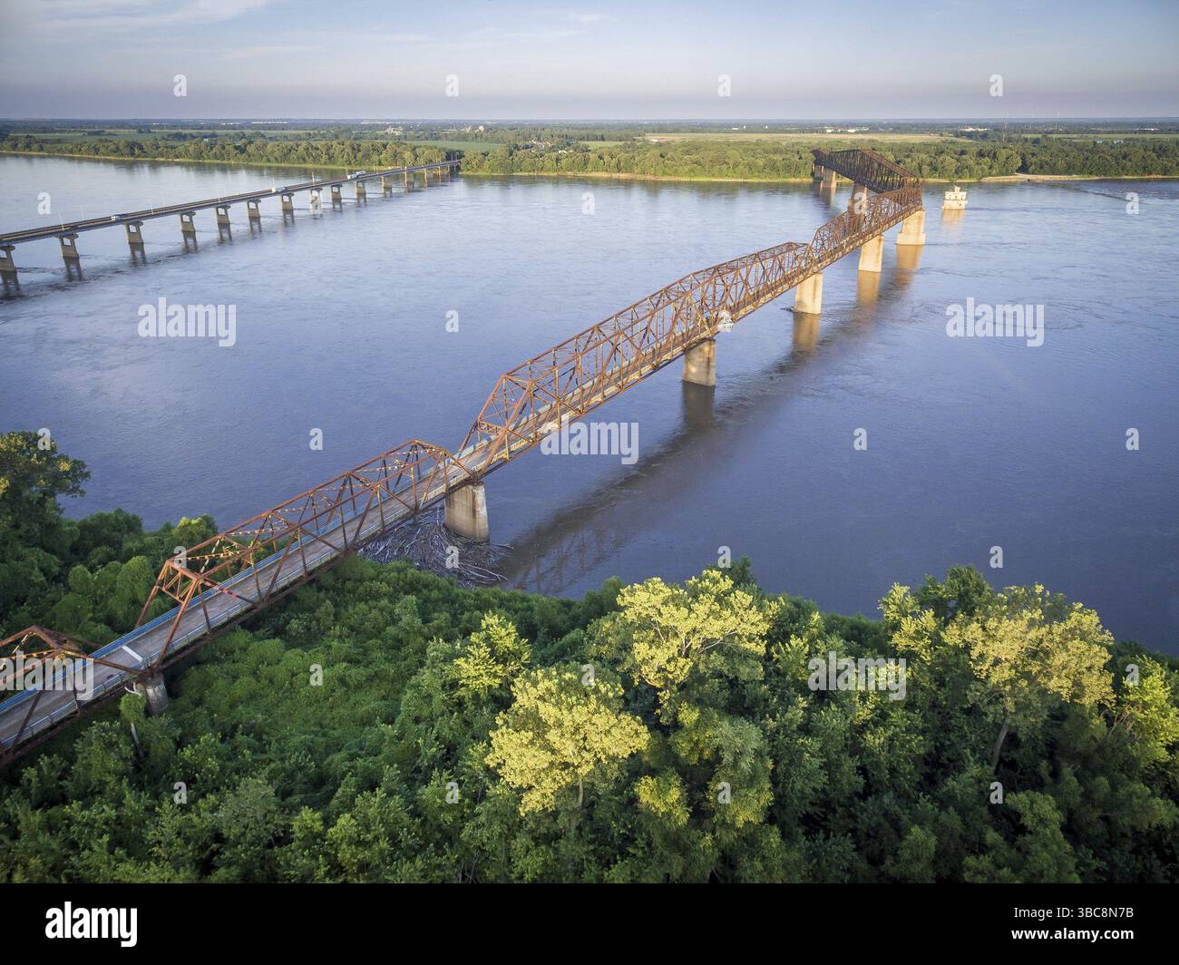 The old and new Chain of Rocks Bridge e over Mississippi River near St ...