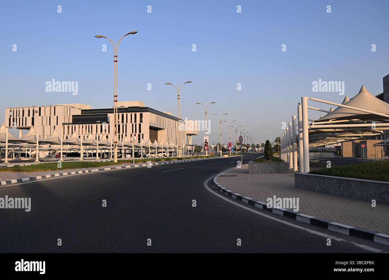 Doha. 18th May, 2025. This photo taken on May 18, 2025 shows an outside ...