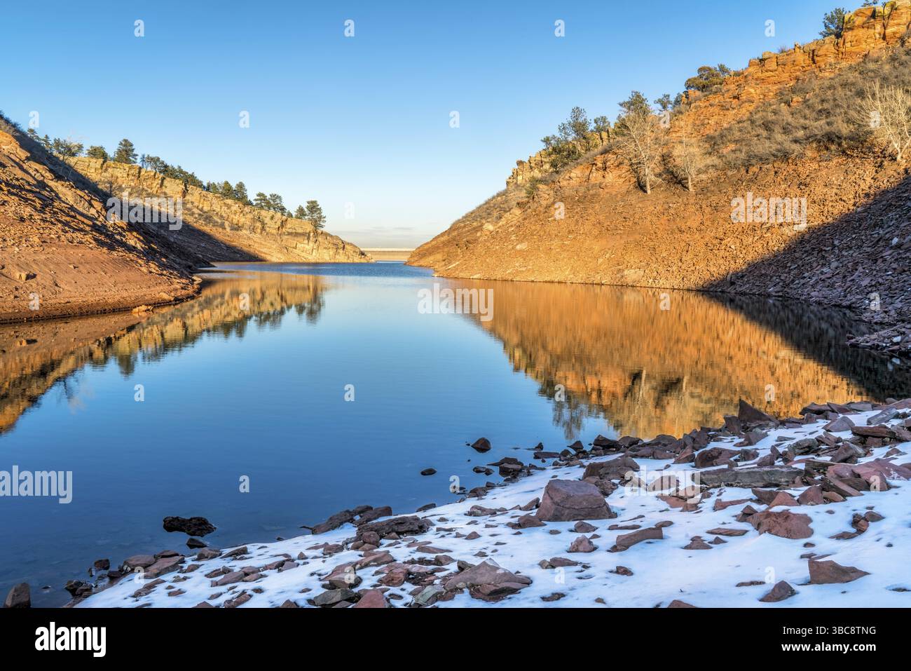 Horsetooth Reservoir at foothills of Rocky Mountains in northern ...
