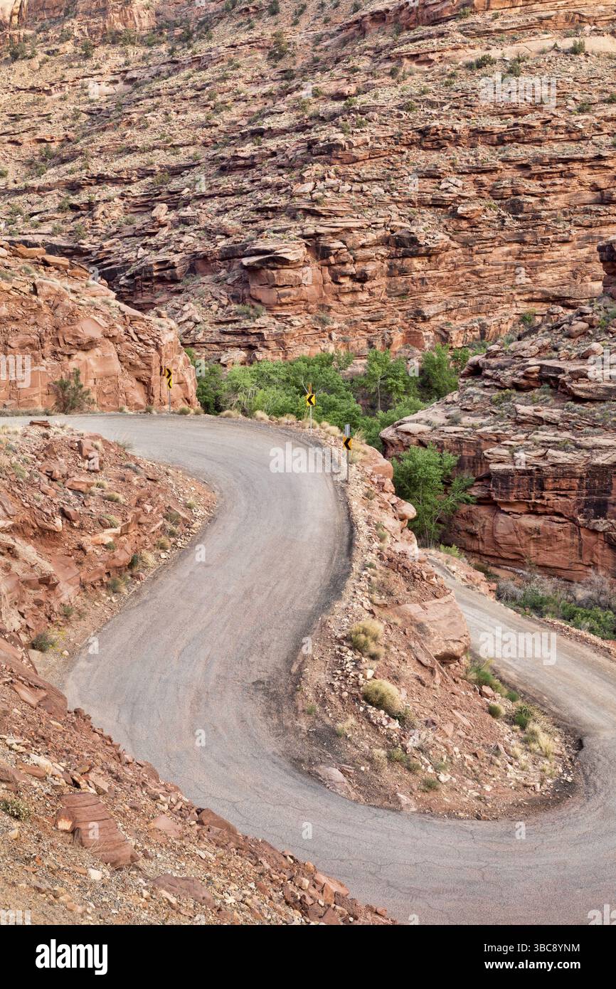 Steep switchback hi-res stock photography and images - Alamy