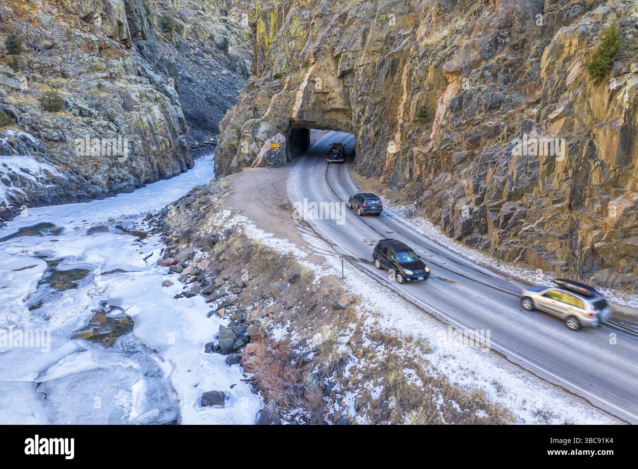 Weekend traffic in a mountain canyon - Poudre River at Little Narrows ...