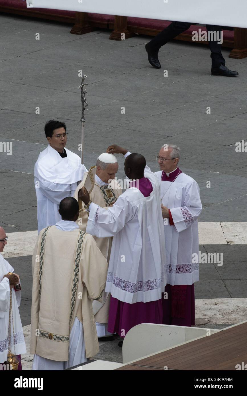 **NO LIBRI** Italy, Rome,Vatican 2025/5/19 Pope Leo XIV receives in ...