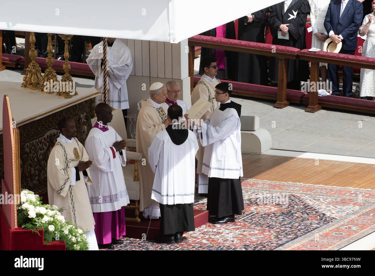 **NO LIBRI** Italy, Rome,Vatican 2025/5/19 Pope Leo XIV receives in ...