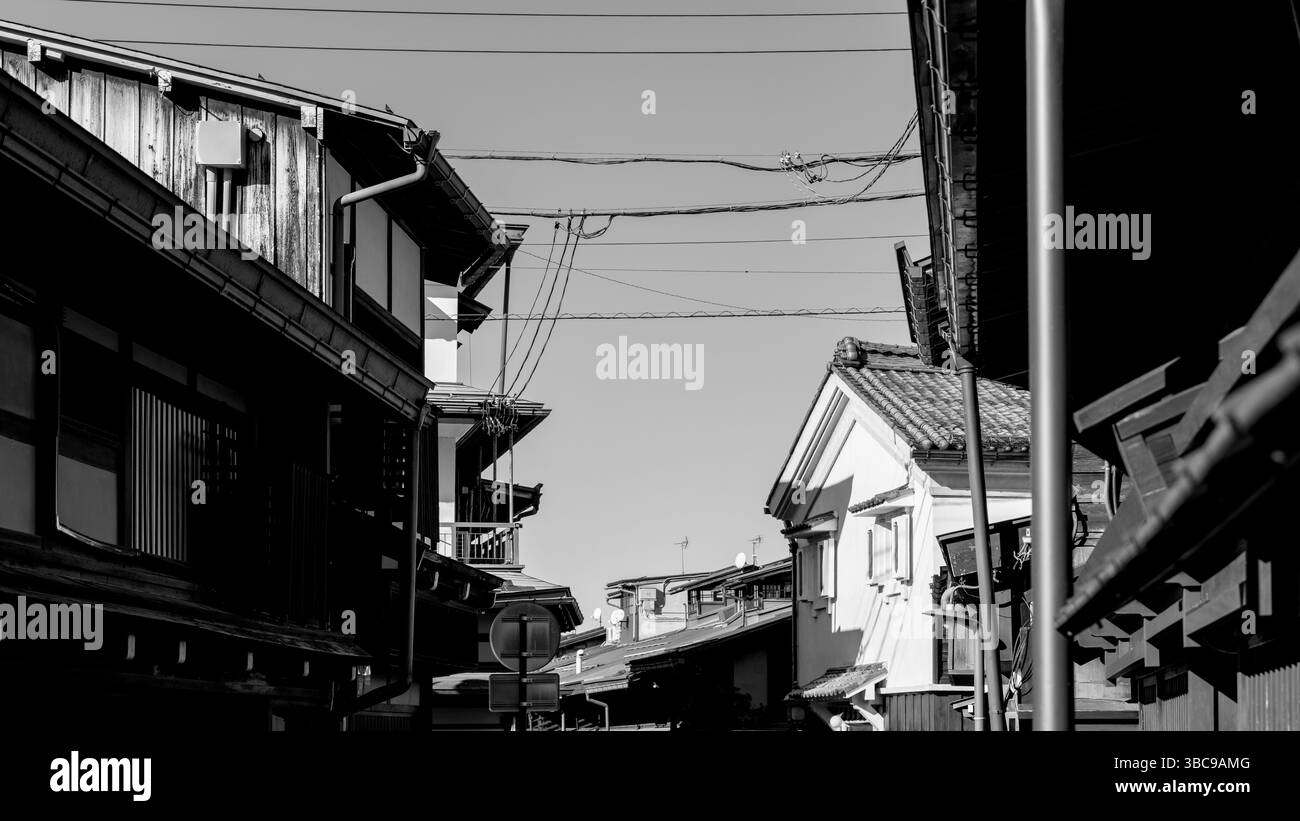 Monochrome street scene in Takayama historic Kamisannomachi district ...