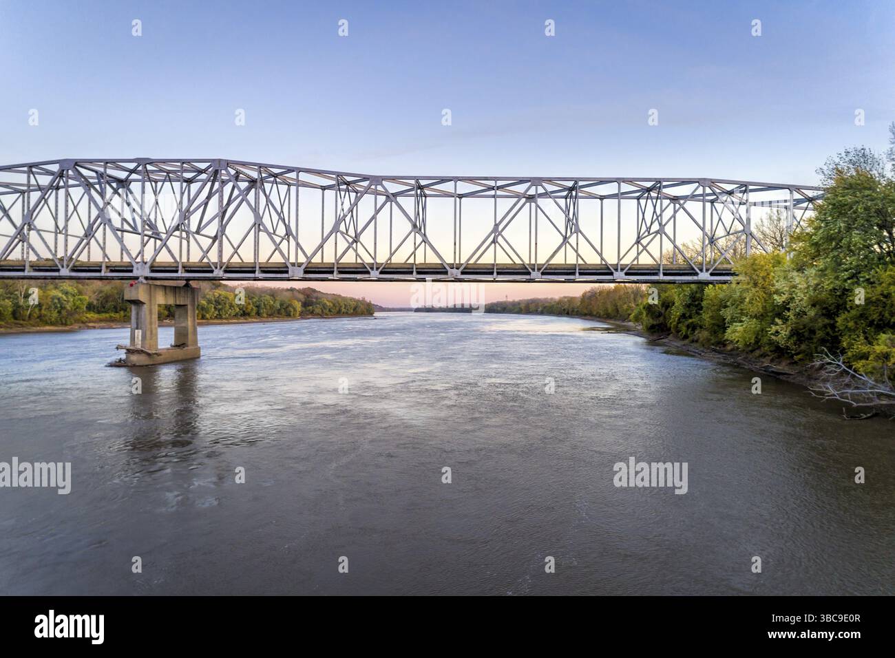 Missouri River bridge and I-70 highway near Rocheport, MO (Taylor's ...