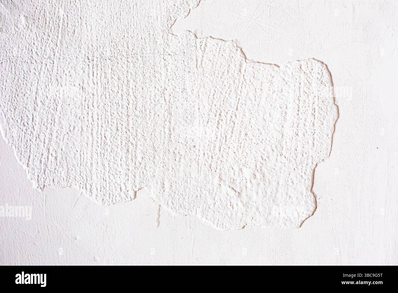 combining two textures in decorating walls, ceiling and floor in the ...