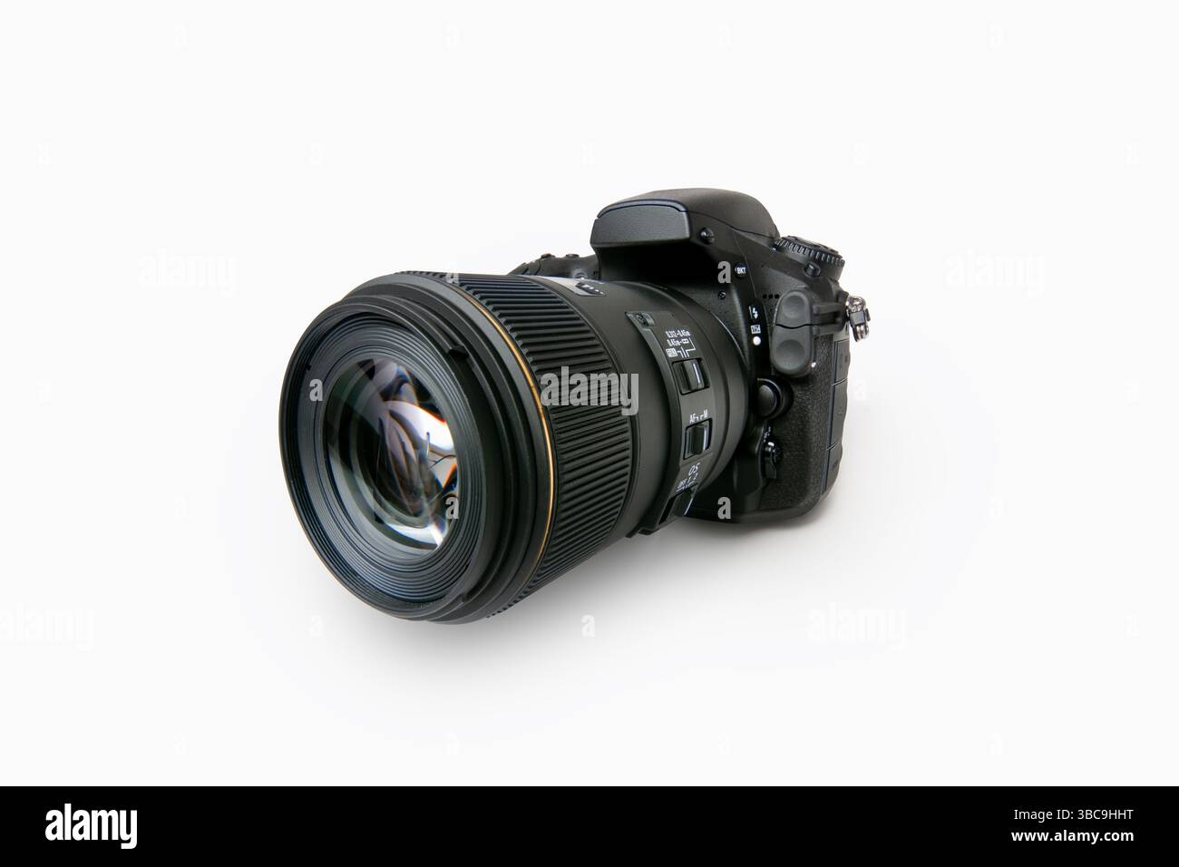 Modern Dslr camera isolated on white background with lens. High quality ...