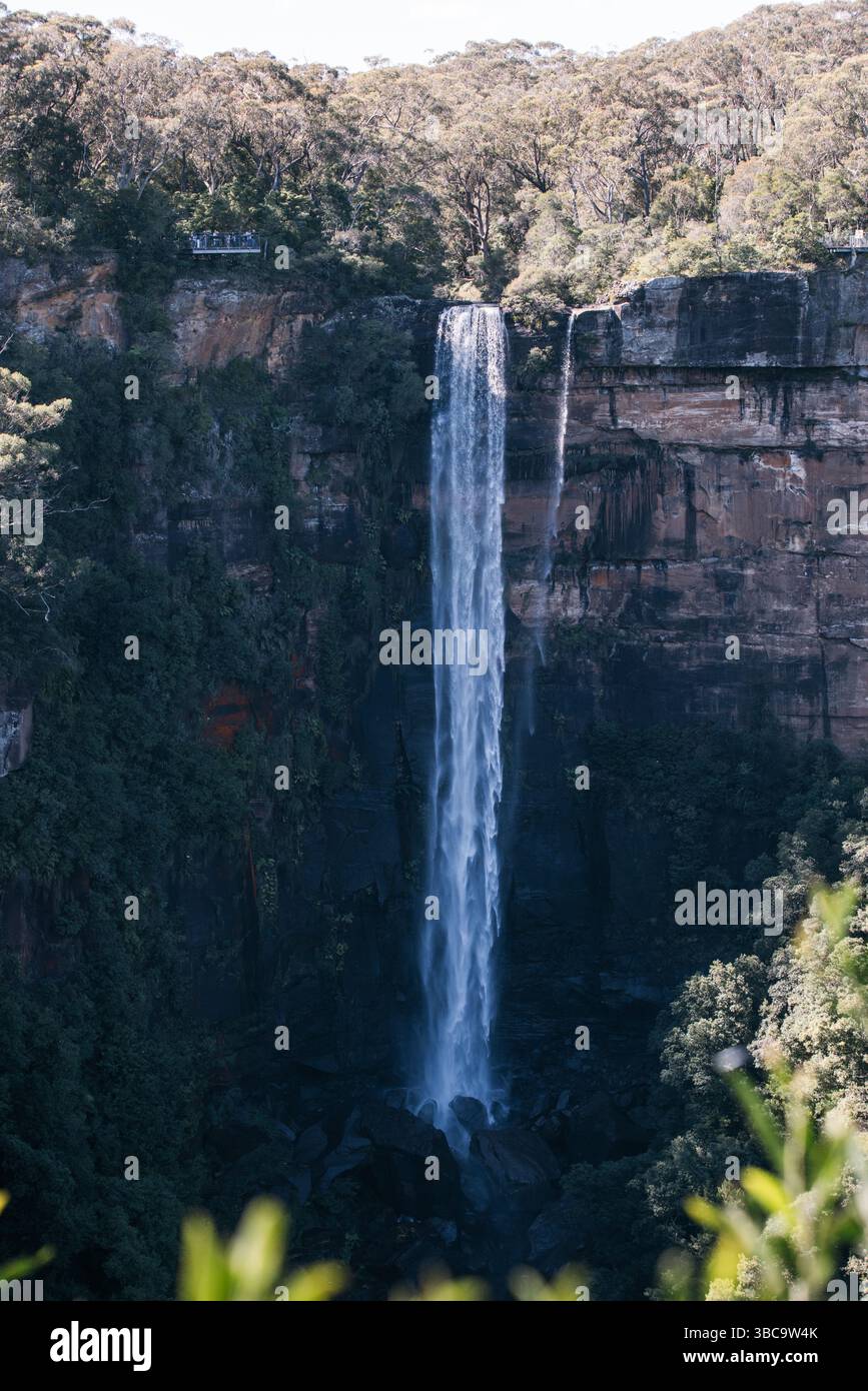 Tall waterfall drops from cliff at Fitzroy Falls, Australia Stock Photo ...