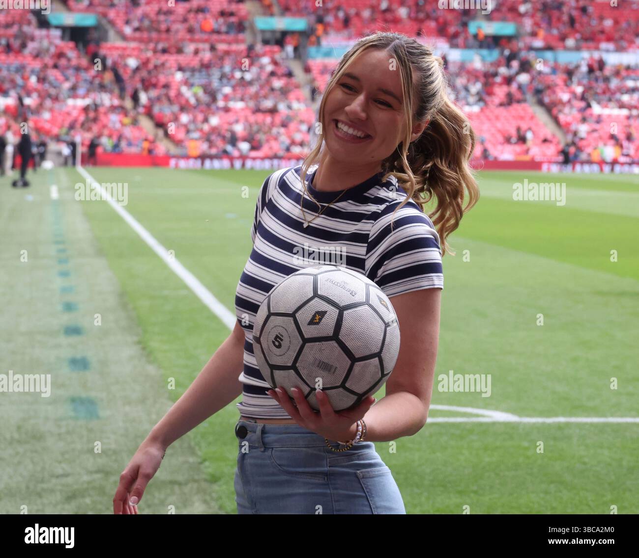 London, UK. 18th May, 2025. Leah Lewis showing her football skills ...