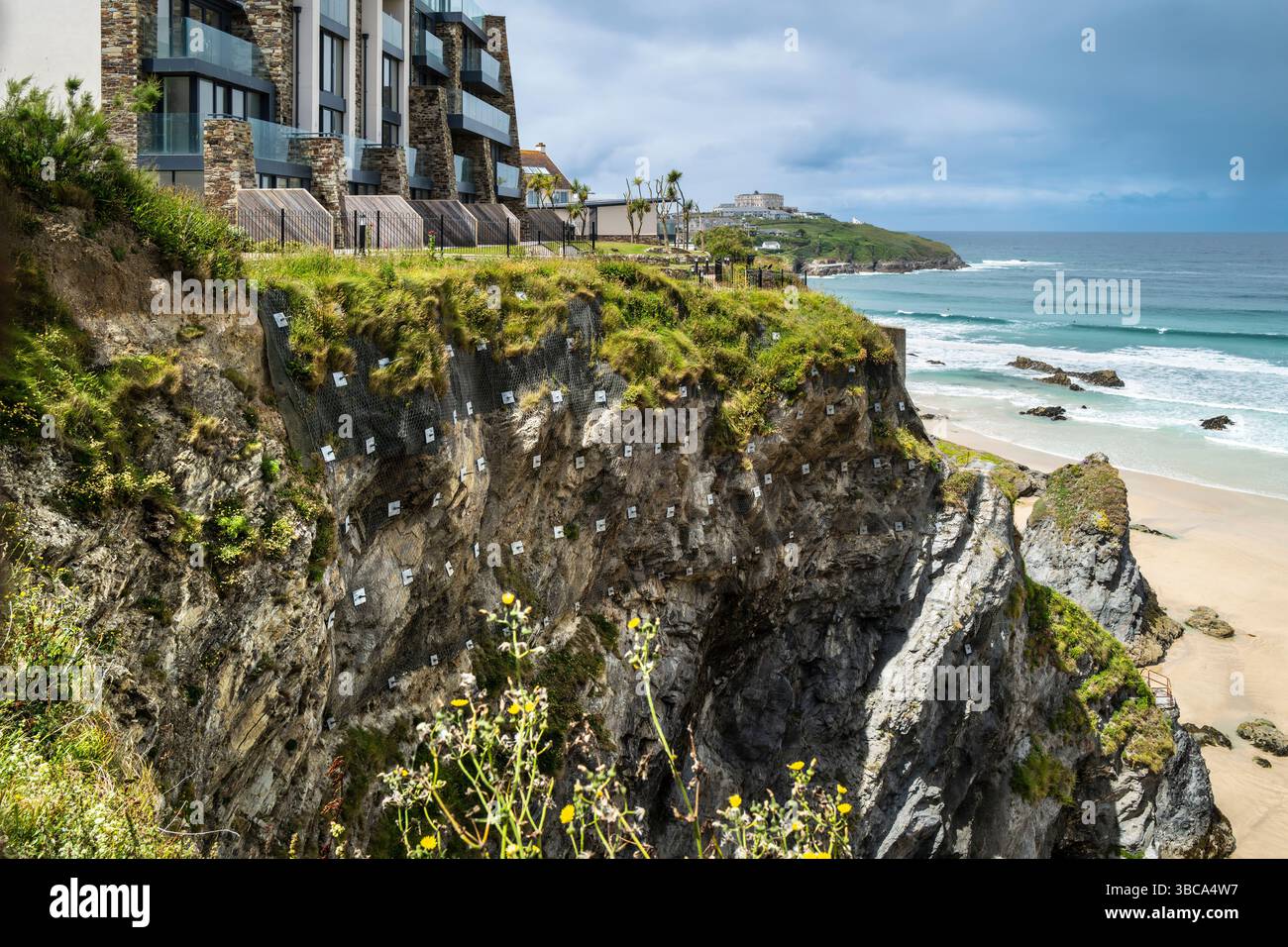 Rock stabilizing stabilising with mesh and bolts bolting on an unstable ...