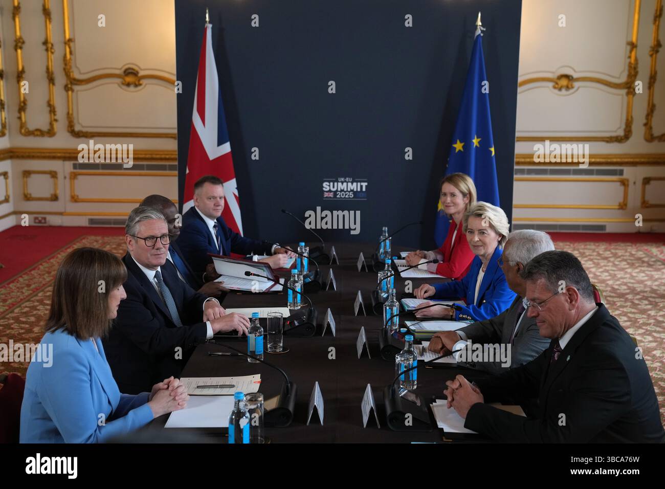 David thomas rachel reeves hi-res stock photography and images - Alamy