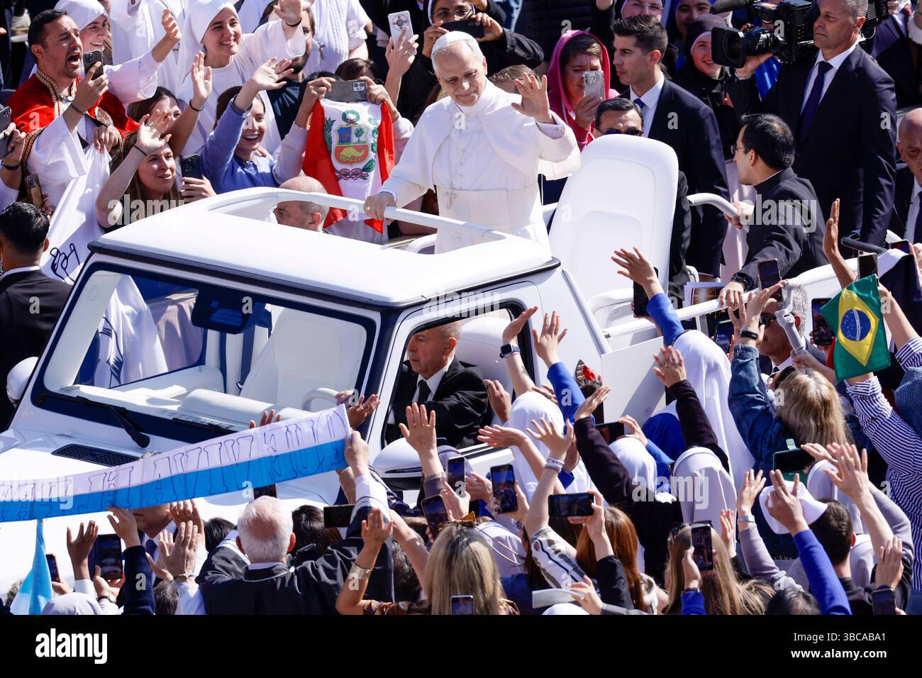 Holy Mass for the Beginning of the Pontificate of Pope Leo XIV Pope Leo ...