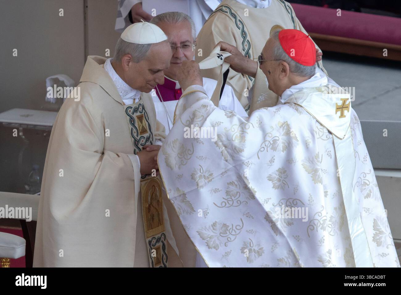 Vatican, Vatican. 18th May, 2025. Pope Leo XIV leads the inauguration Mass of his Pontificate at ...