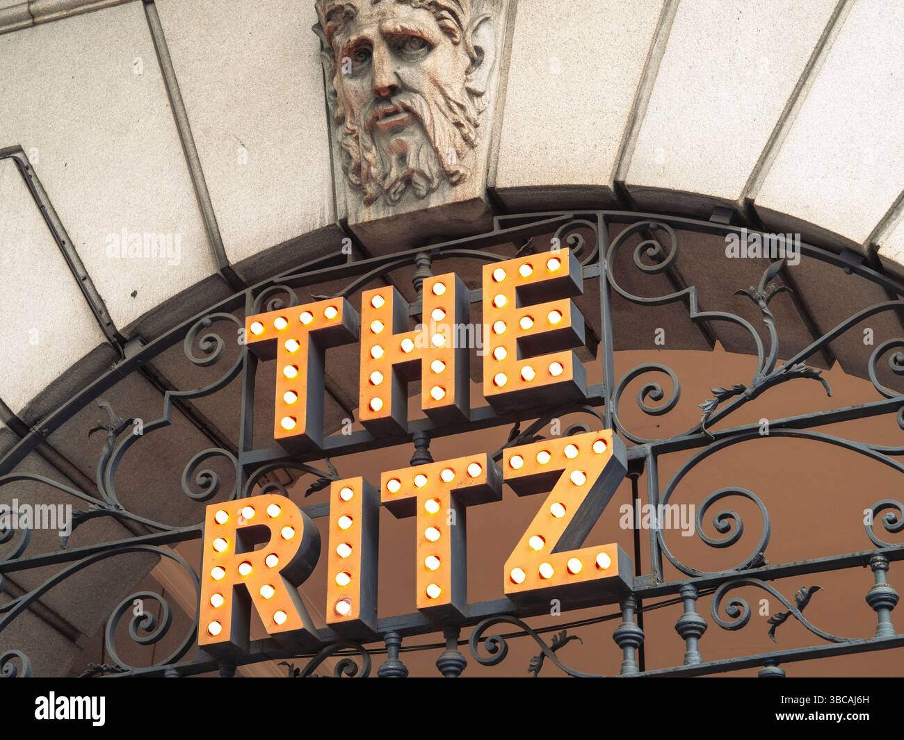 The Ritz, The Ritz London, Hotel and famous Tea Room, London, England ...