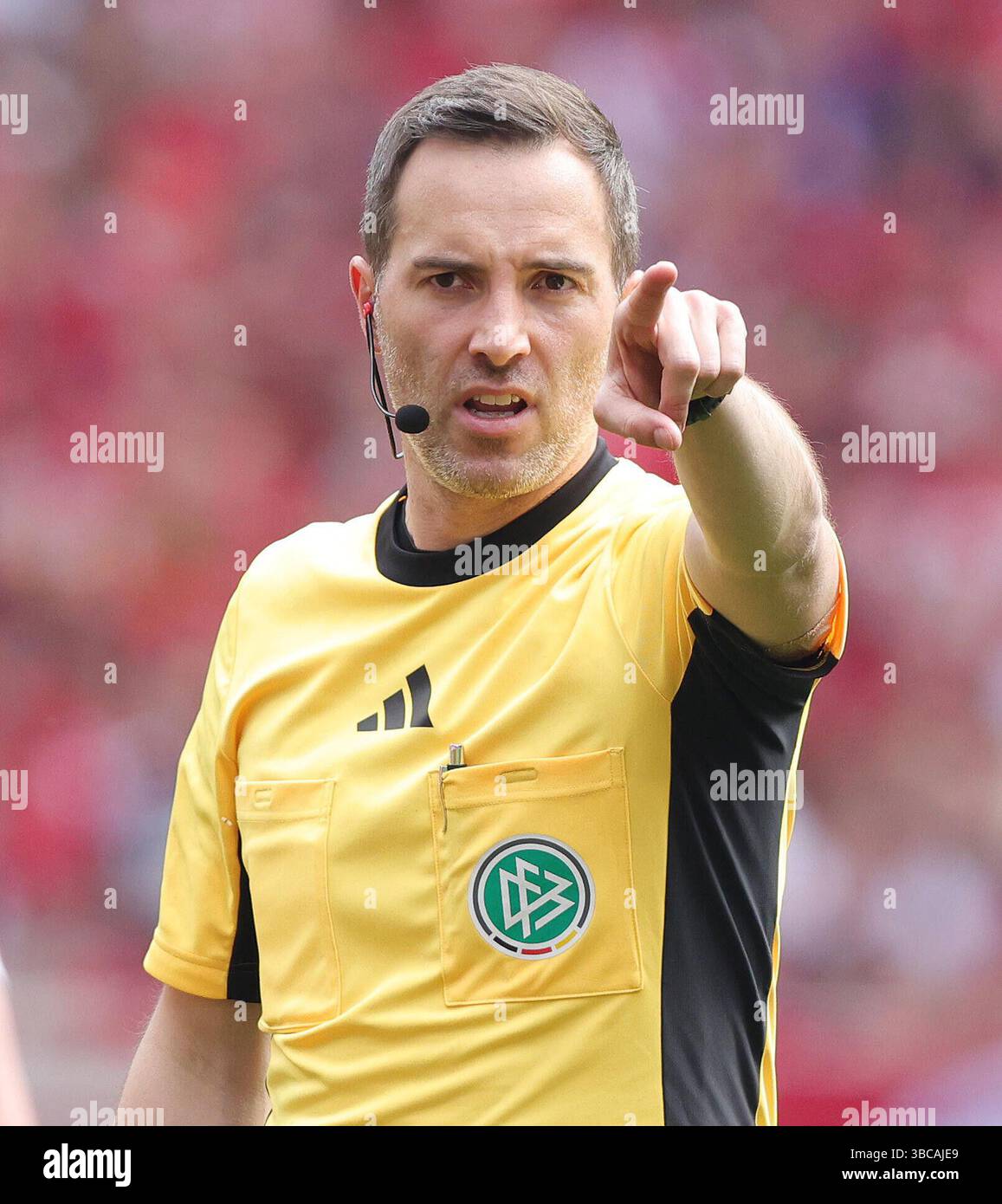 Freiburg, Deutschland. 17th May, 2025. firo: 05/17/2025, football ...