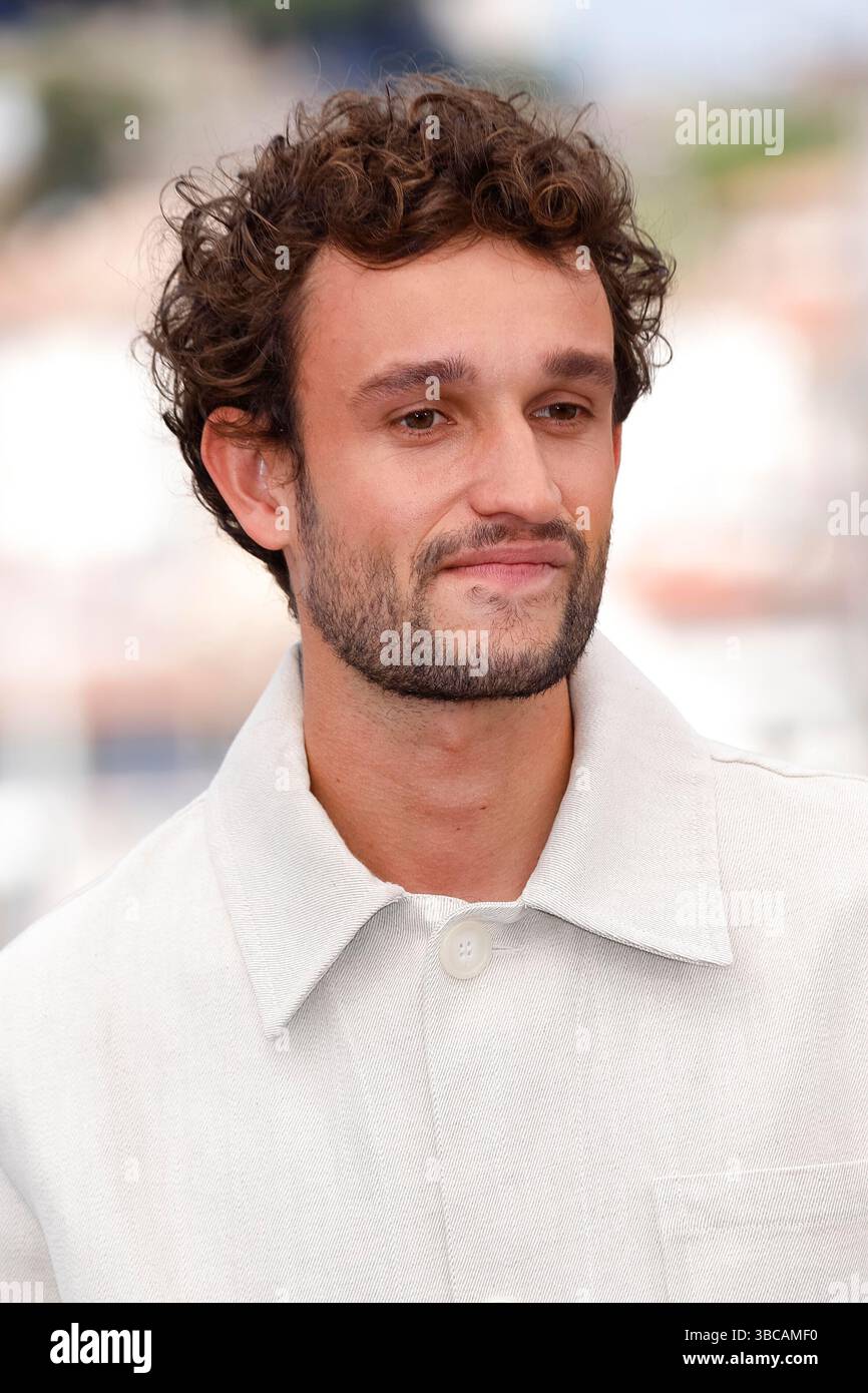Cannes, Frankreich. 18th May, 2025. Aubry Dullin poses at the photocall ...