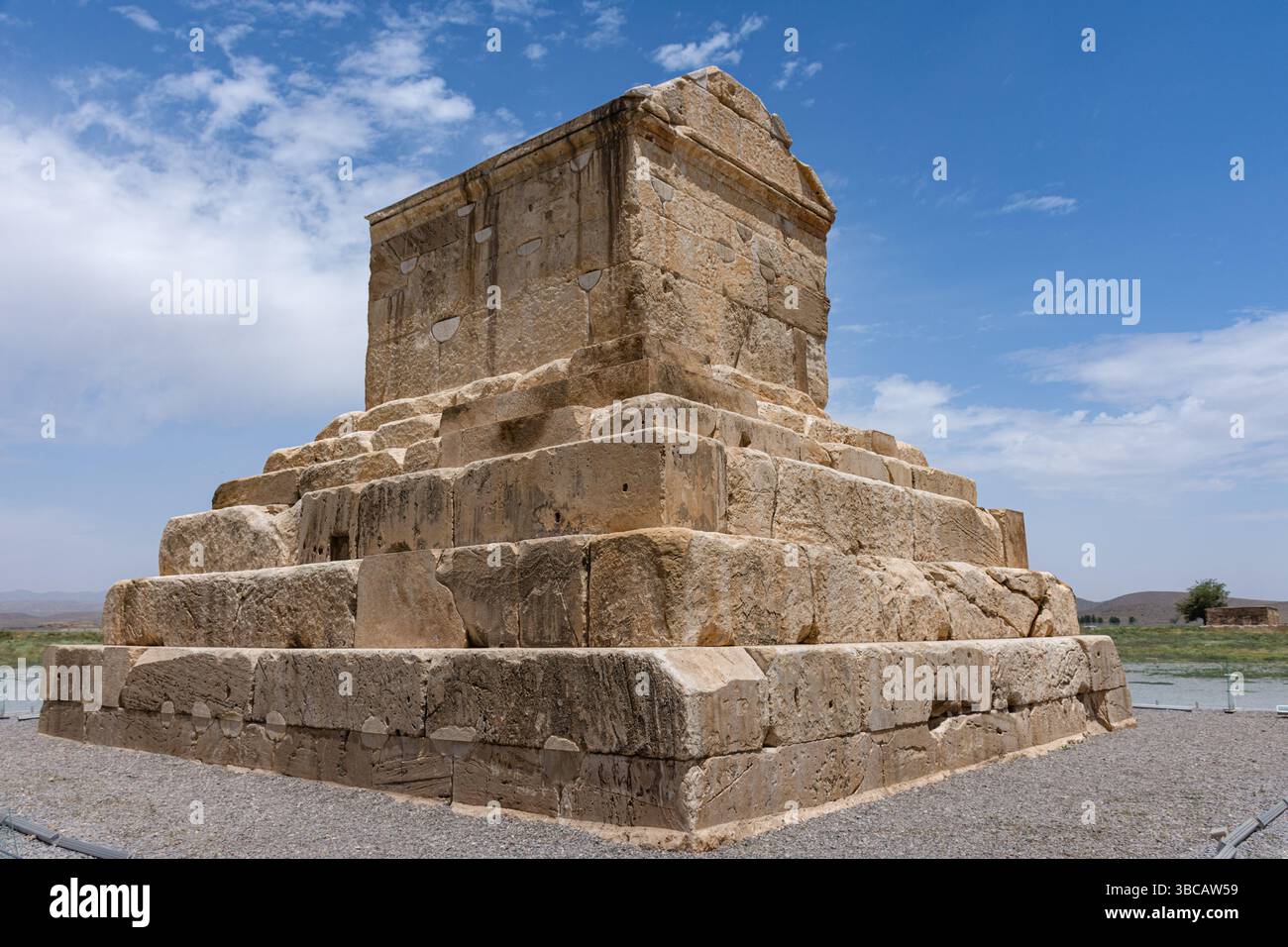 Ancient Persian tomb of Cyrus the Great at Pasargadae Stock Photo - Alamy