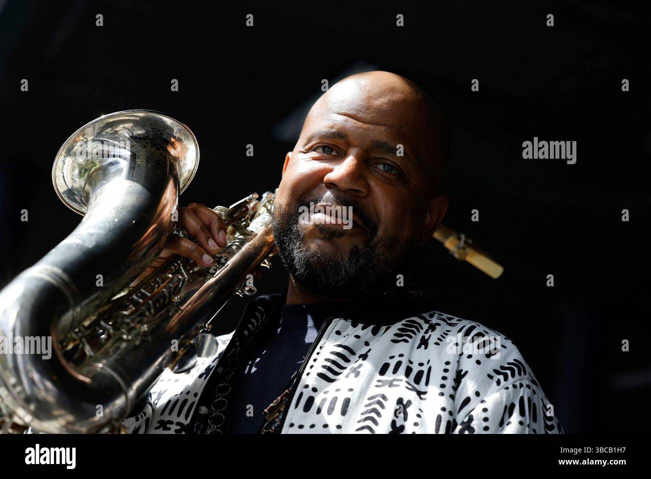 Oakland saxophonist Howard Wiley, SFJazz resident artistic director ...
