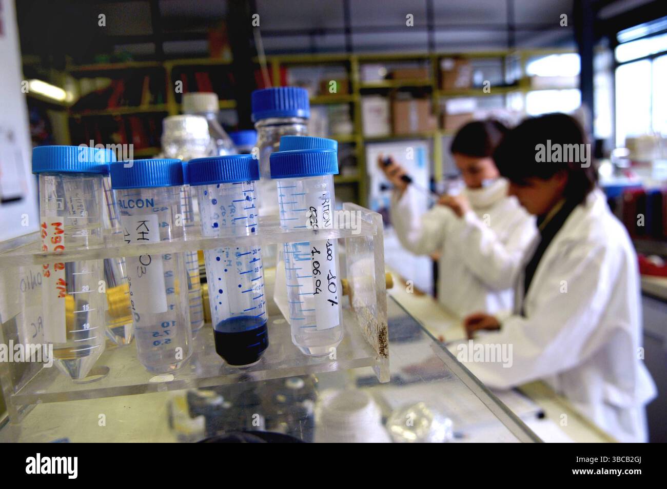 Biotecnologia di laboratorio hi-res stock photography and images - Alamy