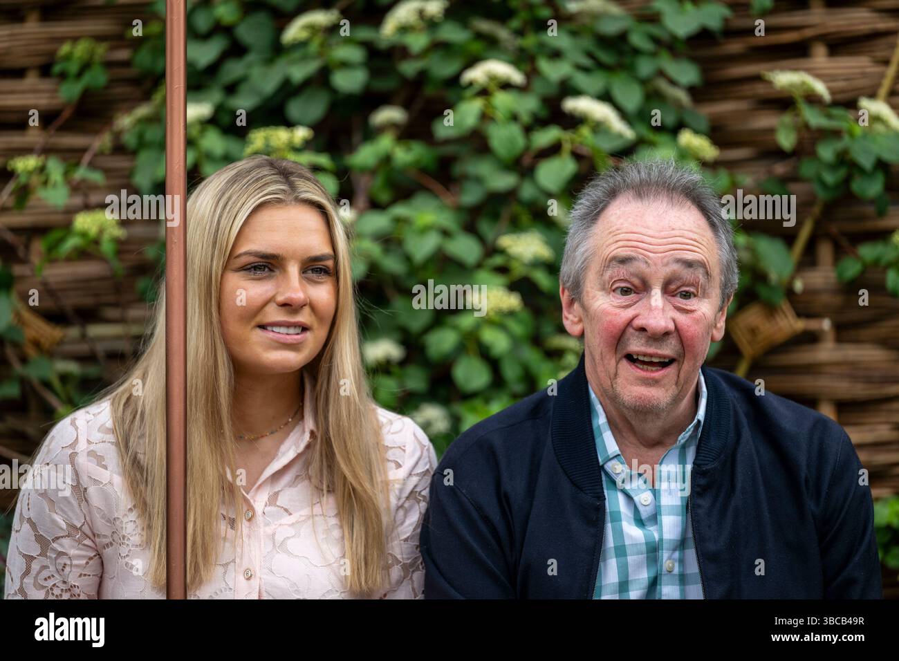 London, UK. 19 May 2025. (L) Jump jockey Lilly Pinchin and comedian ...