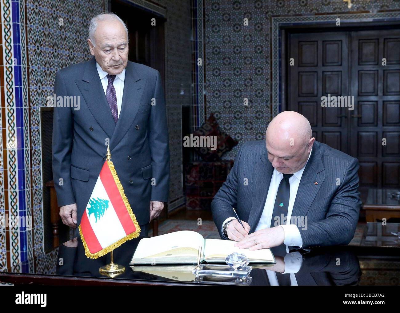 Lebanese President Joseph Aoun visits the headquarters of the Arab ...