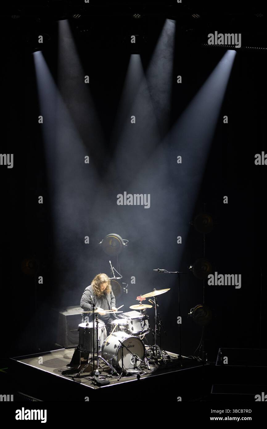 Melbourne, Victoria, Australia. 17th May, 2025. MELBOURNE, AUSTRALIA ...