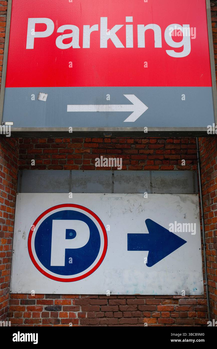 A parking sign at a parkade in downtown Vancouver, BC Stock Photo - Alamy