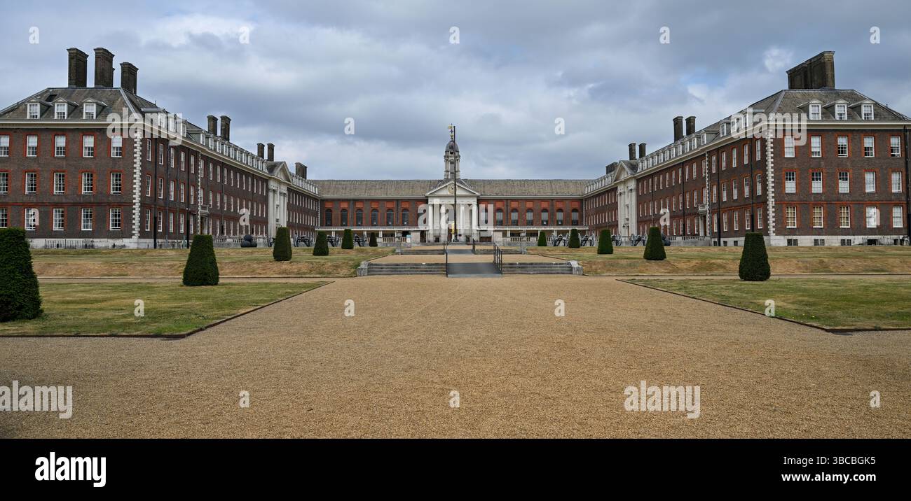 London, UK. 19th May, 2025. A view of the Chelsea Pensioners Home from ...