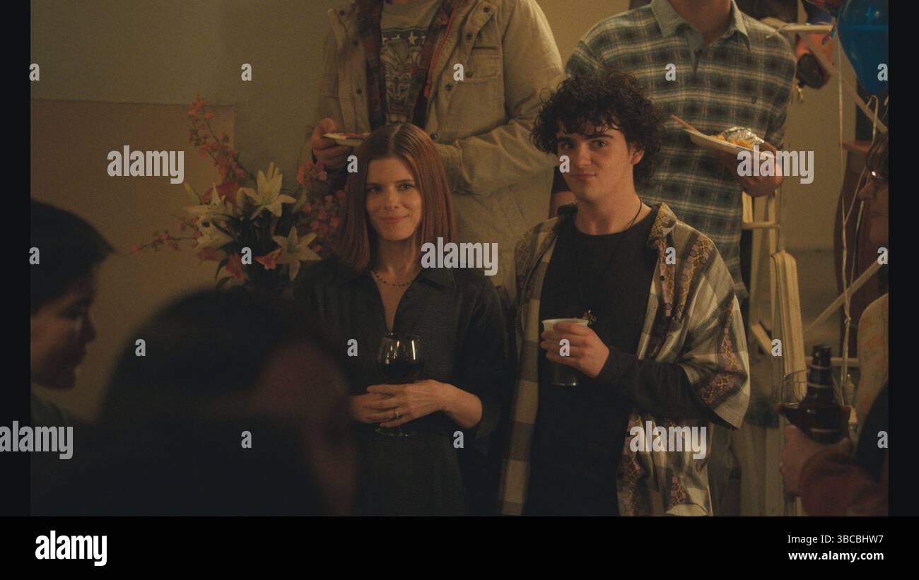 Kate Mara, Jack Dylan Grazer, "Friendship" (2025 Stock Photo - Alamy