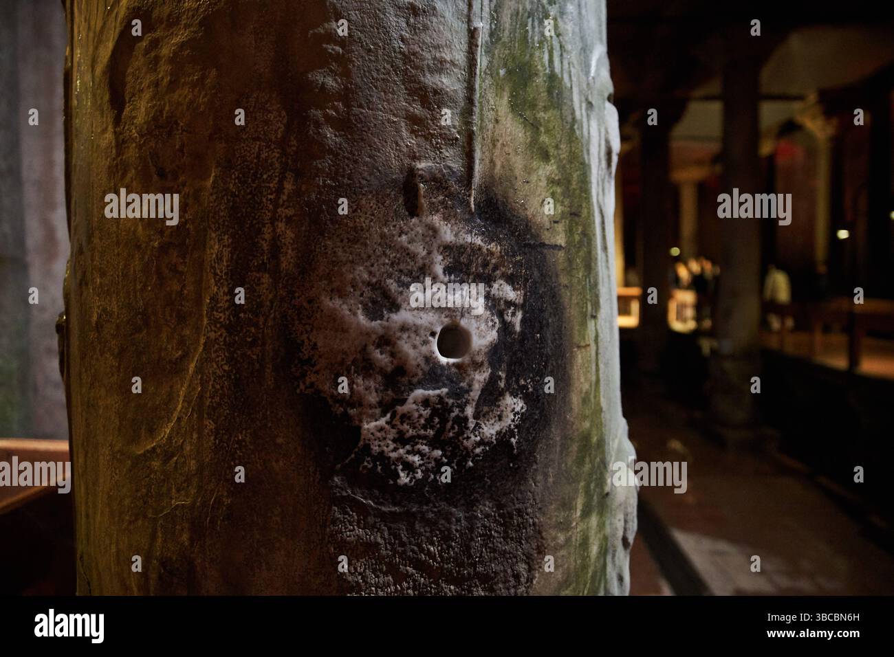 Stone water cistern hi-res stock photography and images - Alamy