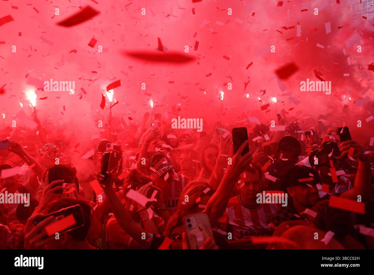 EINDHOVEN, 19-05-2025 , Philips Stadium / Stadhuisplein, Dutch football ...
