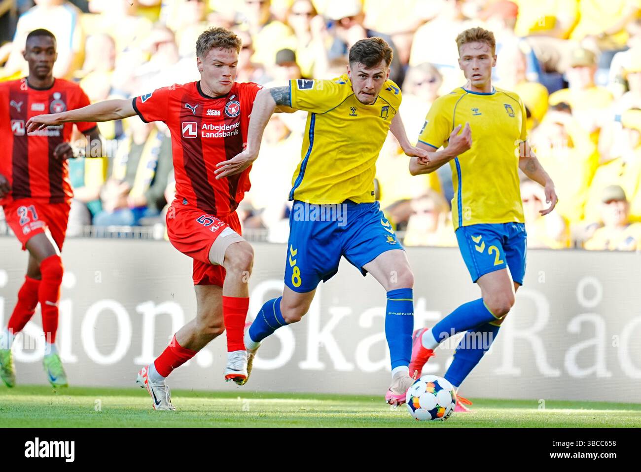 Broendby, Denmark. 19th May, 2025. Superligakampen mellem Broendby IF ...