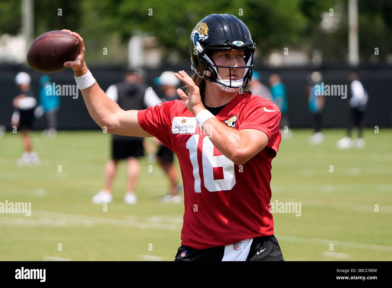 Jacksonville Jaguars quarterback Trevor Lawrence (16) throws a pass ...