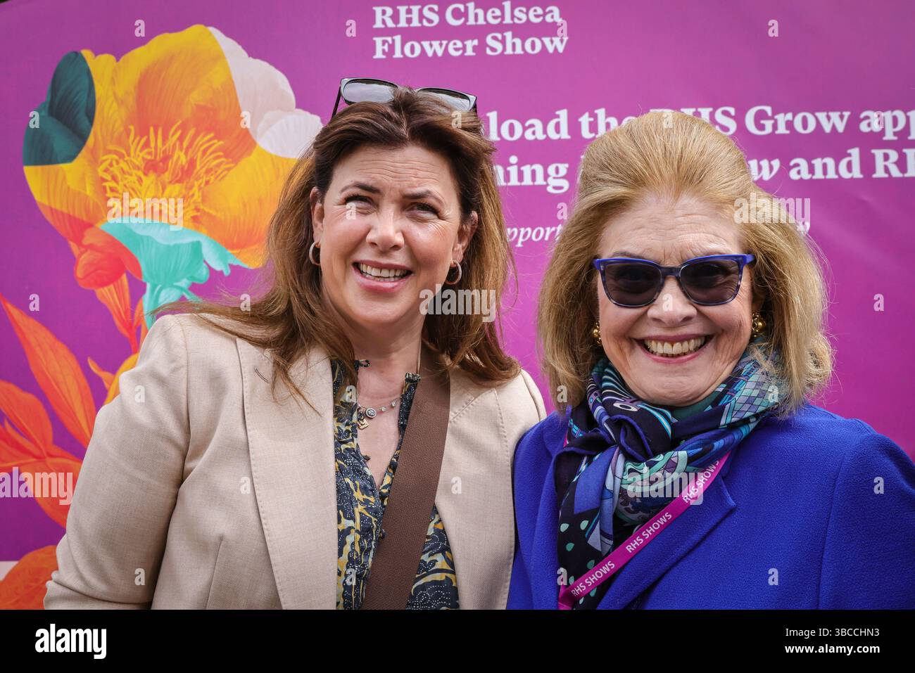 London, UK. 19th May, 2025. Kirsty Allsopp and guest. RHS Chelsea ...